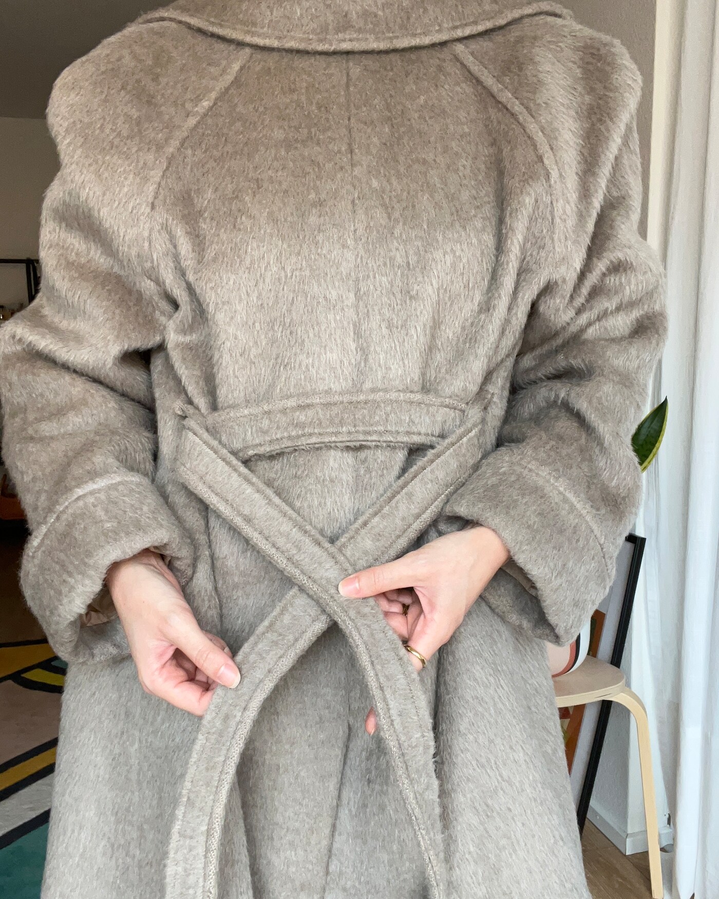 Wie bindet man einen Mantel? - Galaxus