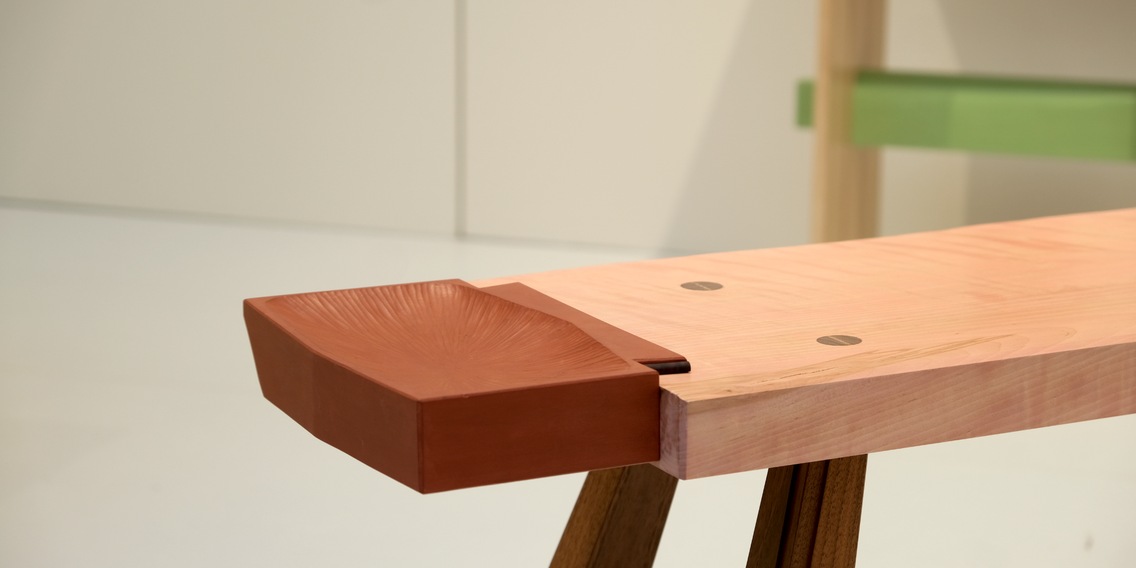 Álvaro Aramburu entwirft Möbel an der Grenze von Kunst und Design - Galaxus