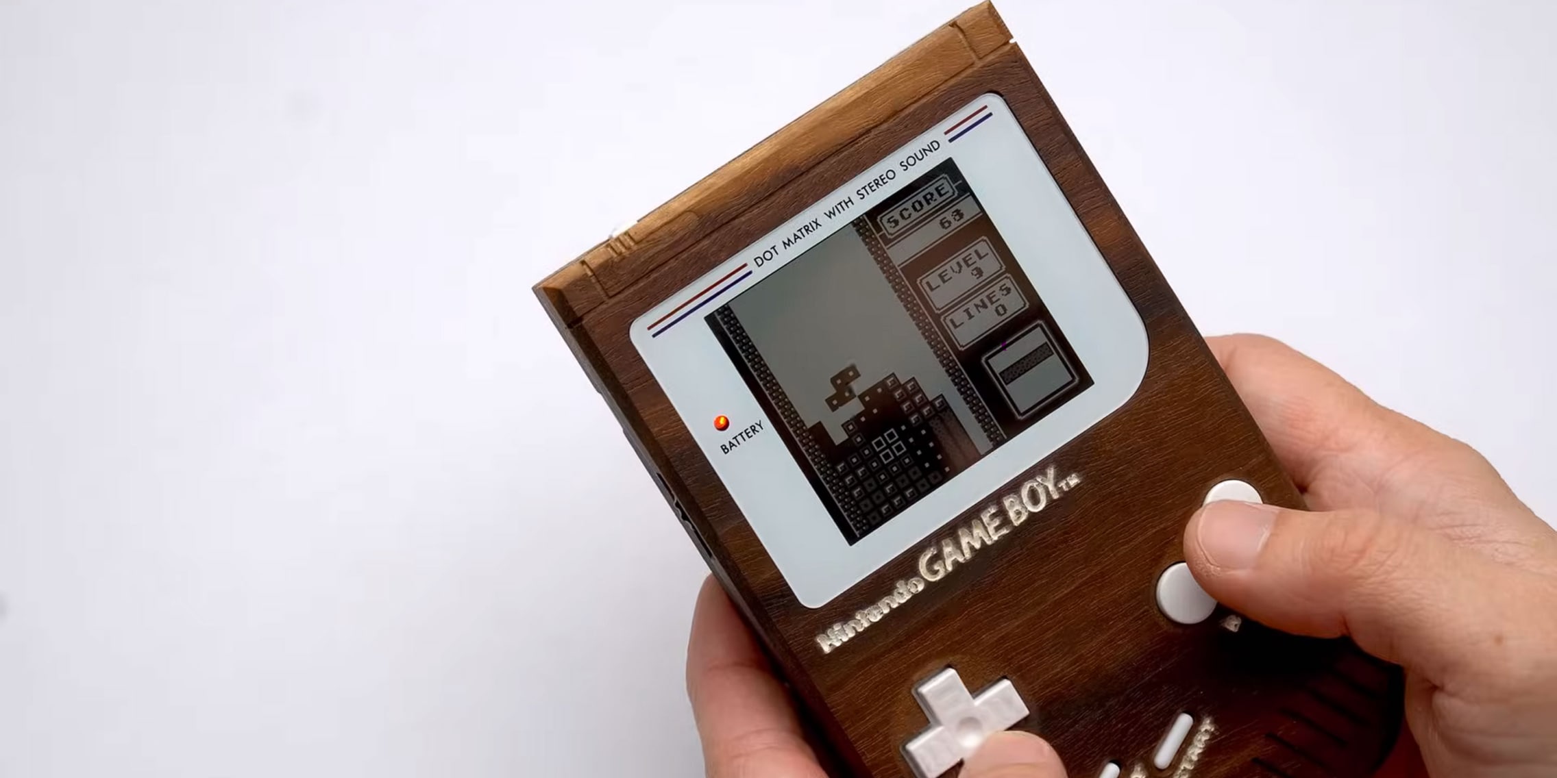 Game Boy made from walnut wood - Galaxus
