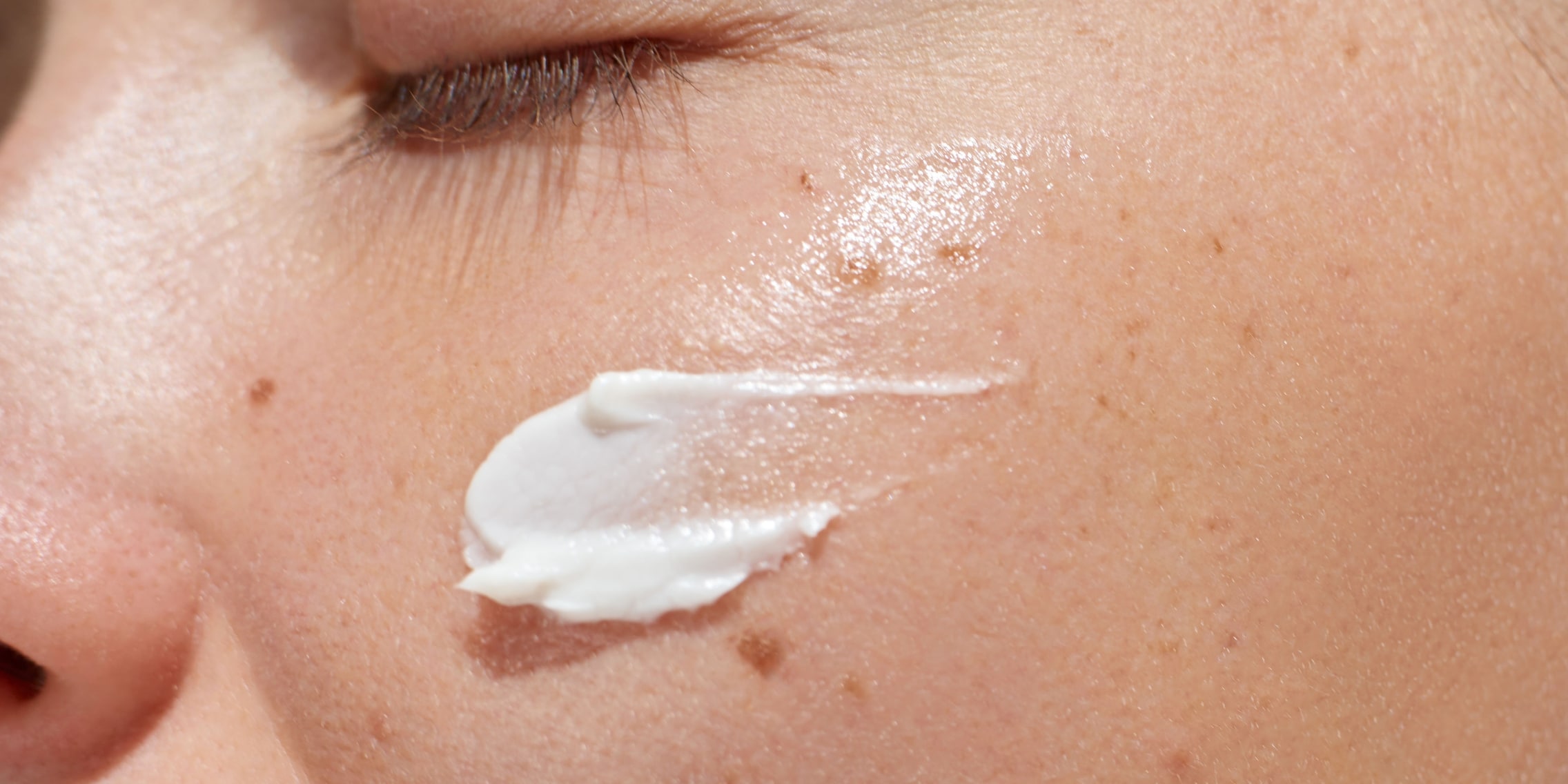 "Sunscreen Contouring": The dangerous trend with sun cream - Galaxus