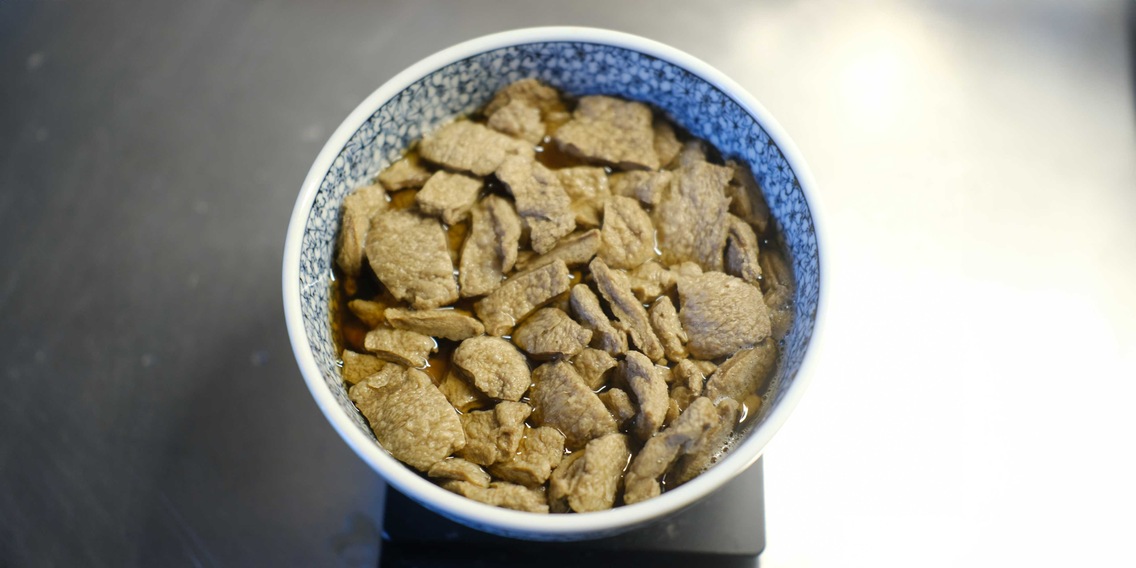 Brewbee: Fake-Fleisch aus Bierabfällen – Schmeckt besser als es klingt ...