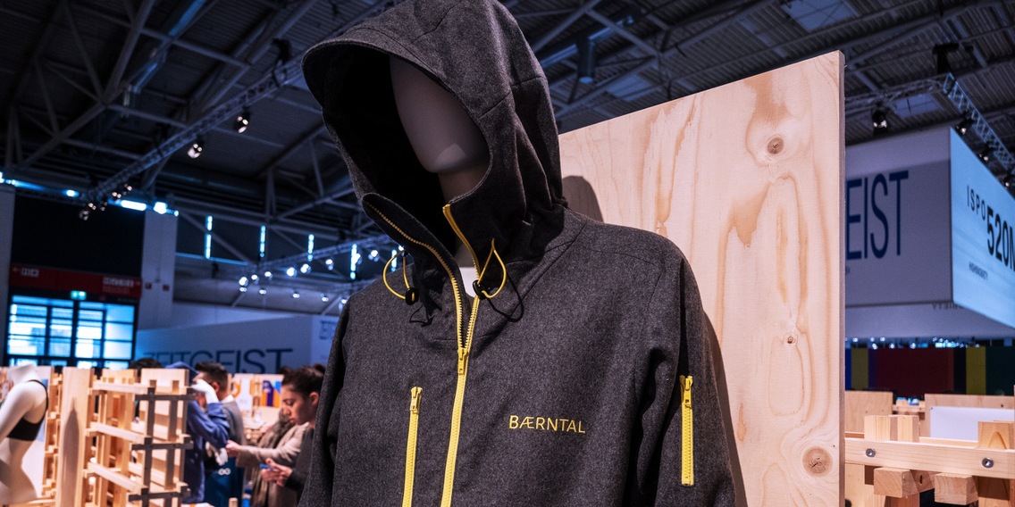 Der «Bærntal» ist ein einzigartiger, handgefertigter Loden-Einteiler ...