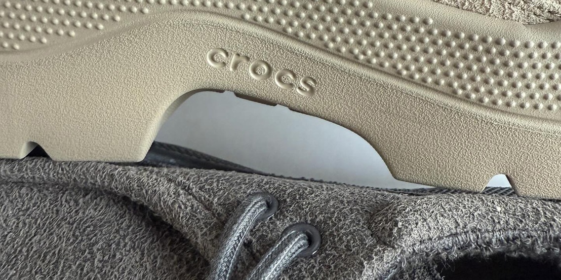 Der Crocs-«Gallery Shoe» lanciert am 30. September 2025 - Galaxus