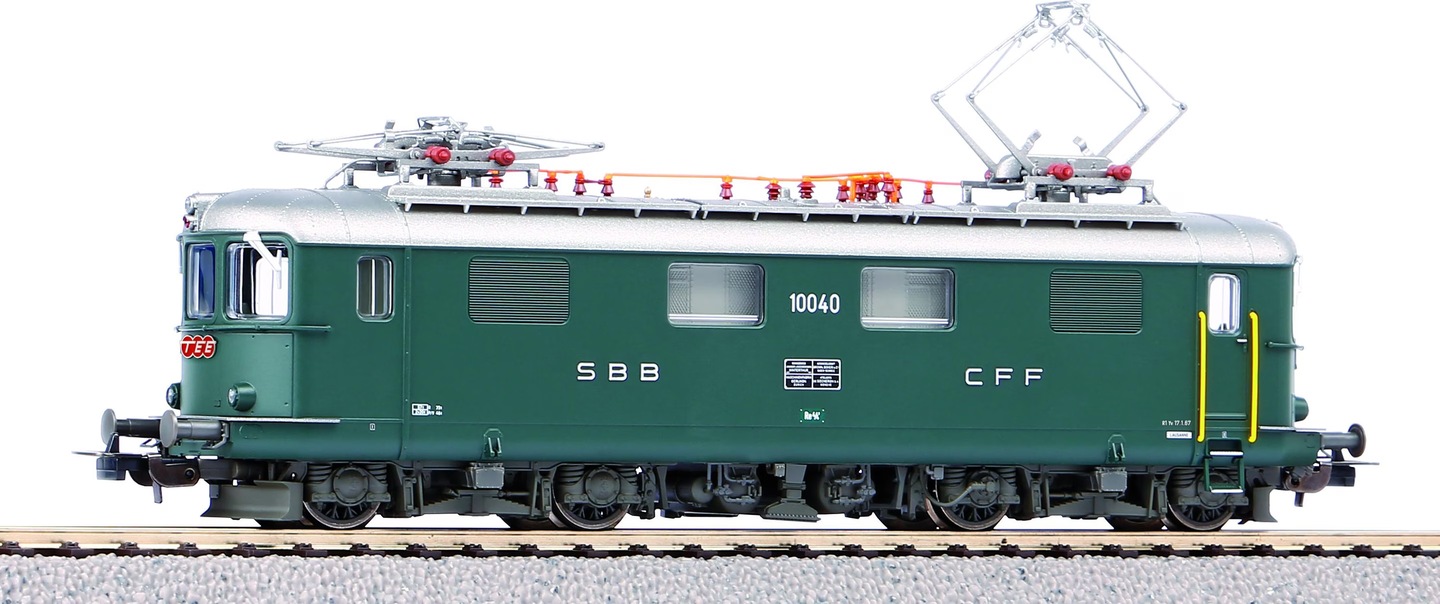 Piko SBB Elektrolokomotive Re 4/4 I 10040 grün mit TEE-Schild Ep. III/IV DCS (Spur H0) - Galaxus